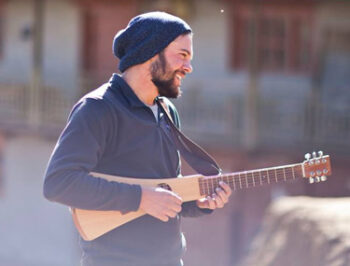 Jesus appears to Muslim family, tells them He is sending a man to tell ...