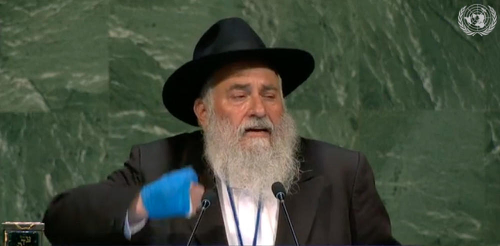 Poway rabbi was about to read about Messiah ushering in peace when ...