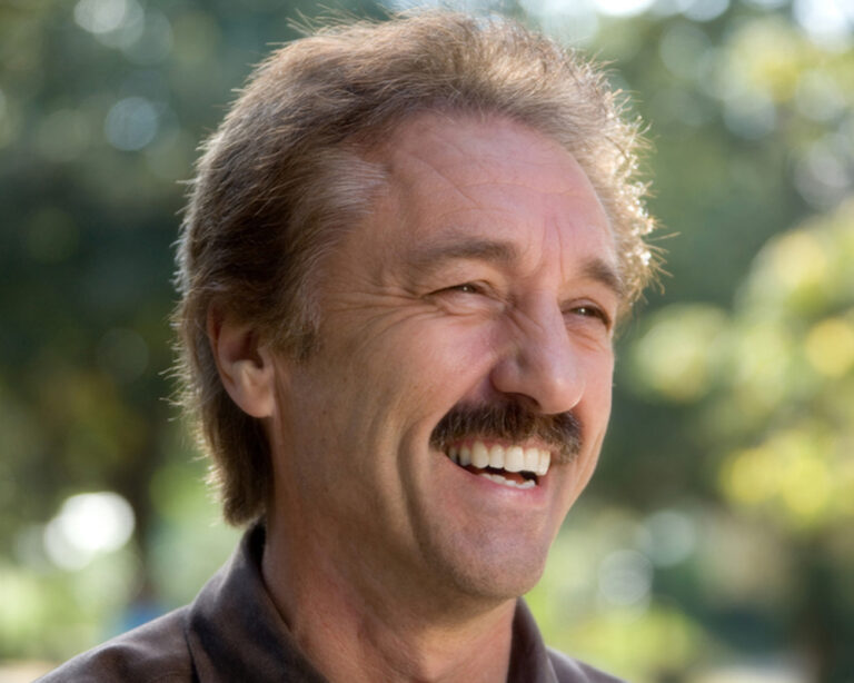 Ray Comfort seeks prayer after failed surgery to remove kidney stone ...