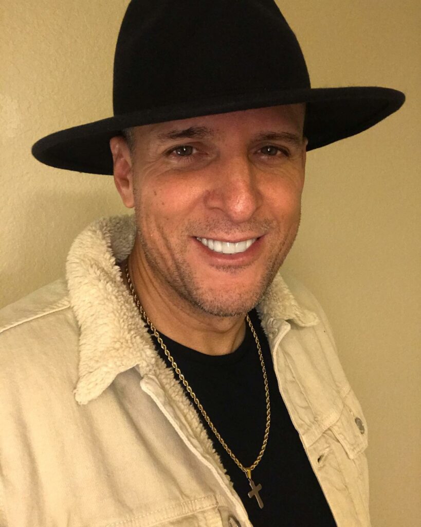 Redeemed hoodlum T-Bone deserved hell, now raps for Jesus | God Reports