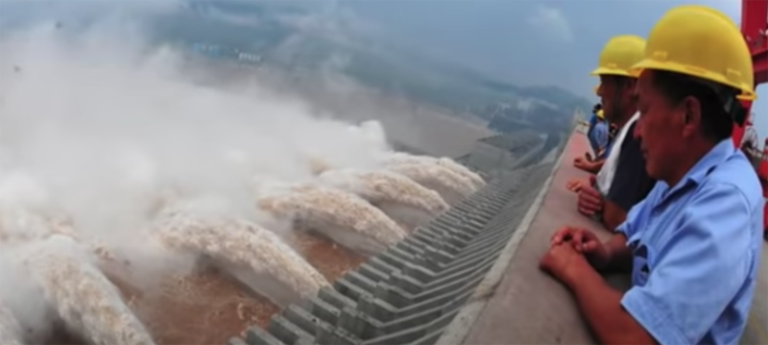 China: Largest dam imperiled by flooding | God Reports