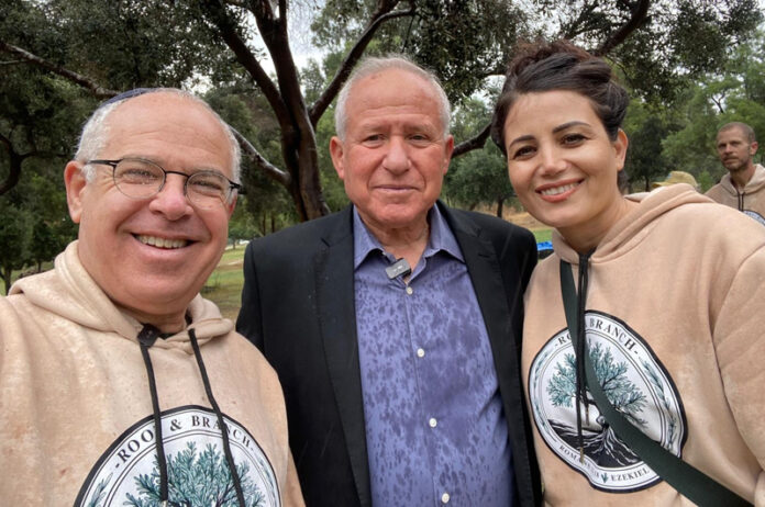 Iranian evangelist and Orthodox Jew help reap harvest